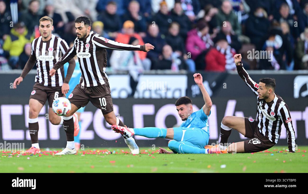 from left: Danel Sinani (St. Pauli), Albian Hajdari, Mathias Pereira ...