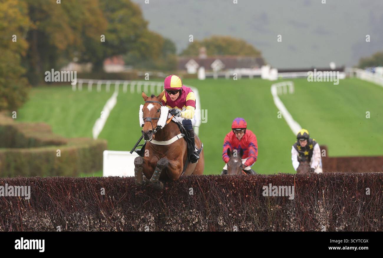 Plumpton, UK. 20th Oct, 2025. Noah's Light riden by Harry Kimber jumps ...