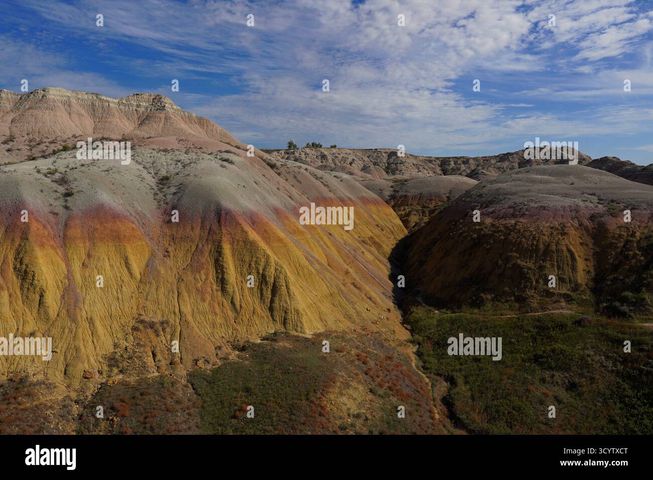 Beautiful yellow mound sandstone hi-res stock photography and images ...
