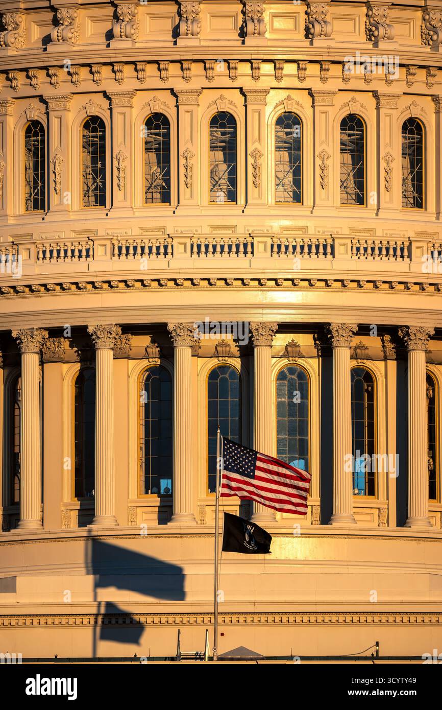 US Capitol Dome Golden Hour Washington DC // WASHINGTON DC — The iconic ...
