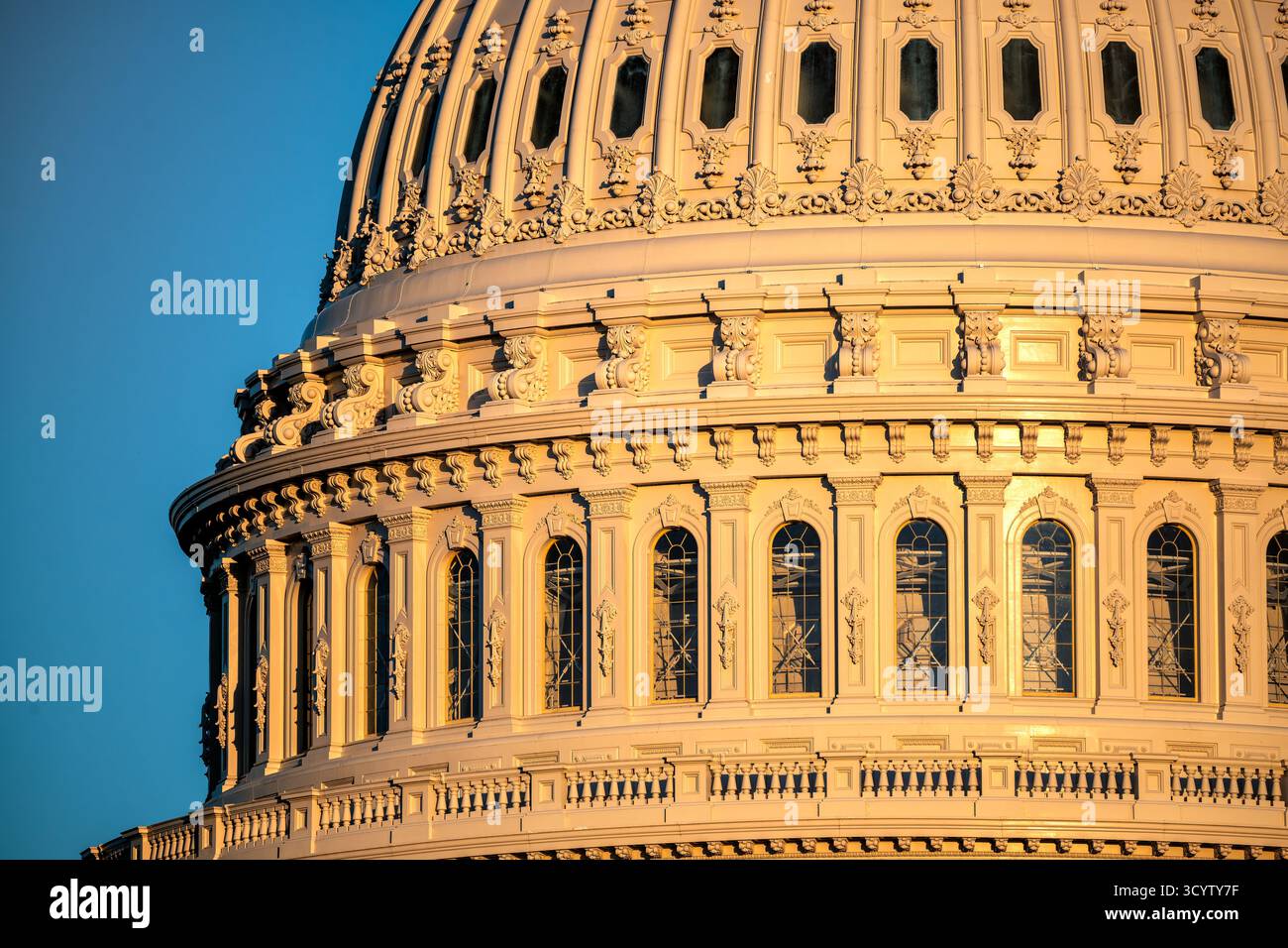 US Capitol Dome Golden Hour Washington DC // WASHINGTON DC — The iconic ...