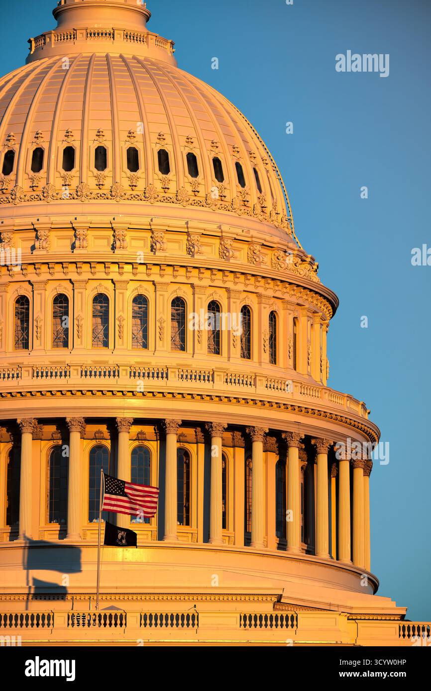 US Capitol Dome Golden Hour Washington DC // WASHINGTON DC — The iconic ...