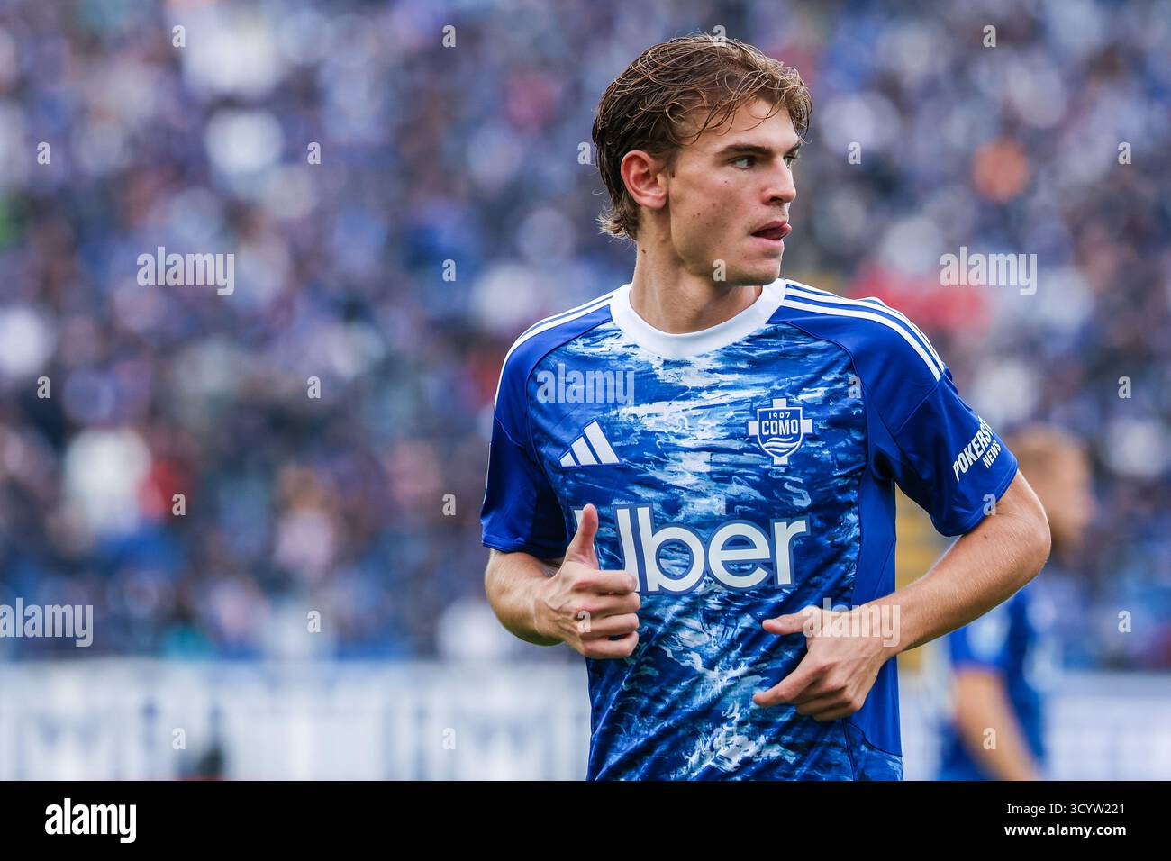 Nicolas Paz Martinez of Como 1907 looks on during Serie A 2025/26 ...