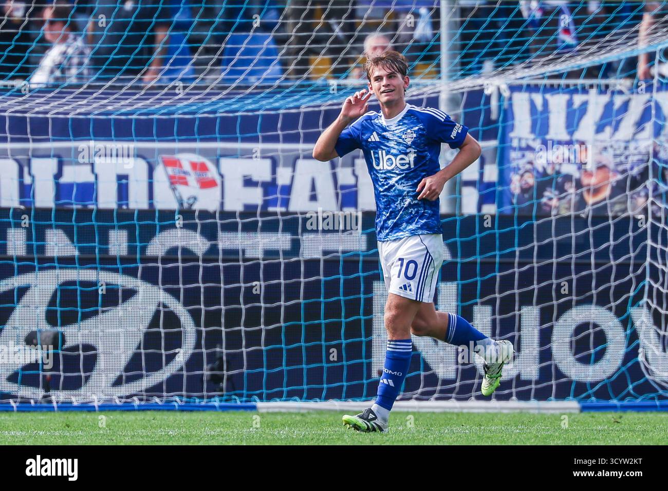 Nicolas Paz Martinez of Como 1907 celebrates after scoring a goal ...