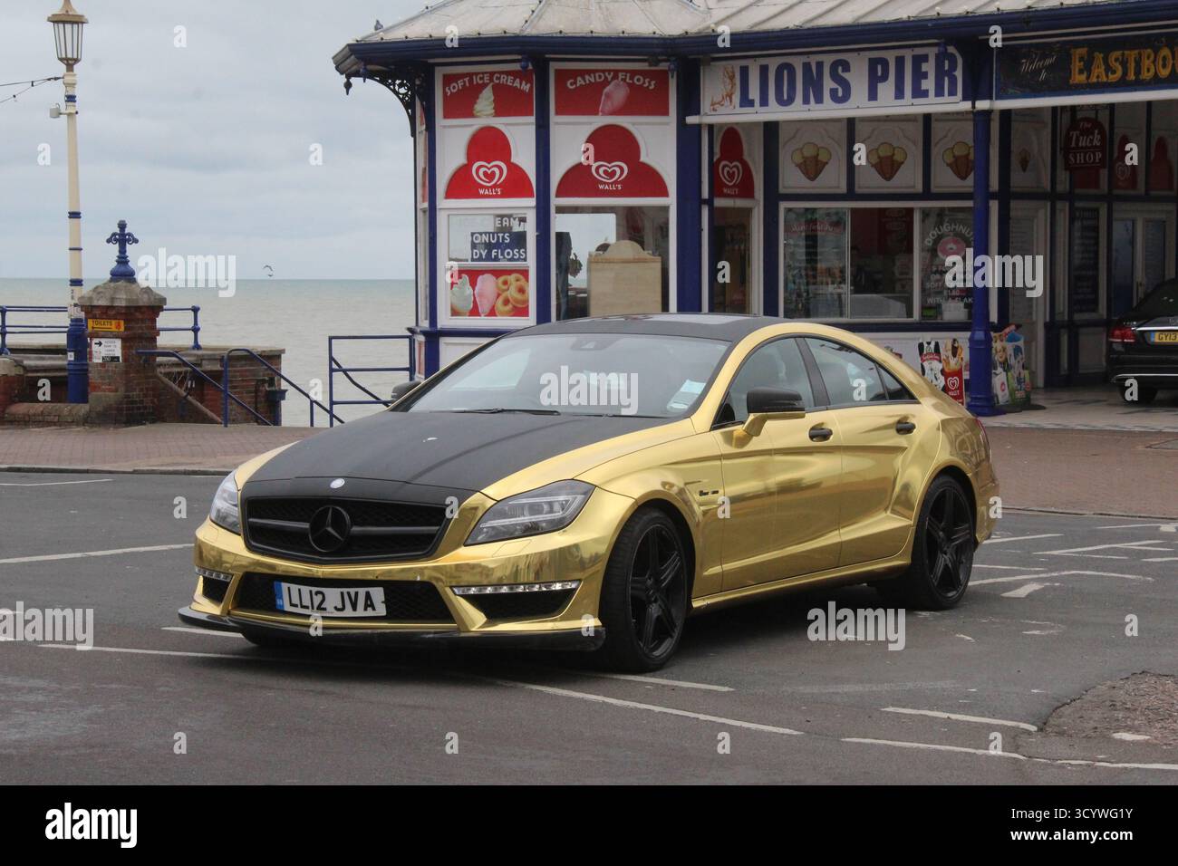 SHEIKH ABID GULZAR BUSINESSMAN AT EASTBOURNE PIER WITH GOLD MERCEDES ...