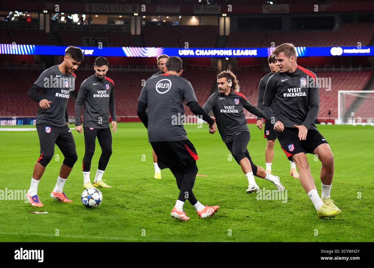 Atletico Madrid's Antoine Griezmann (third right) during a training ...