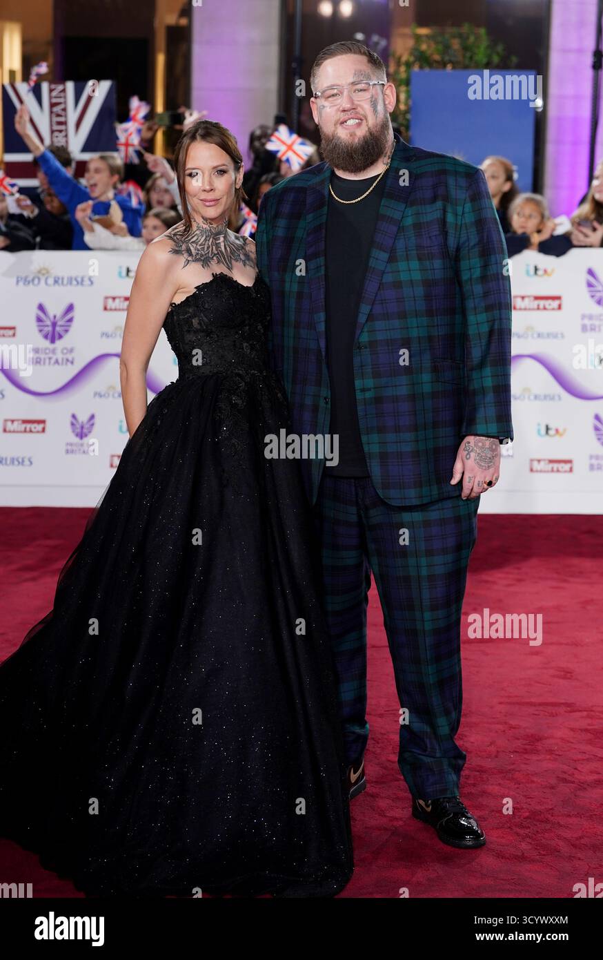 Zoe Bearsdall (left) and Rag'n'Bone Man attending the Pride of Britain ...