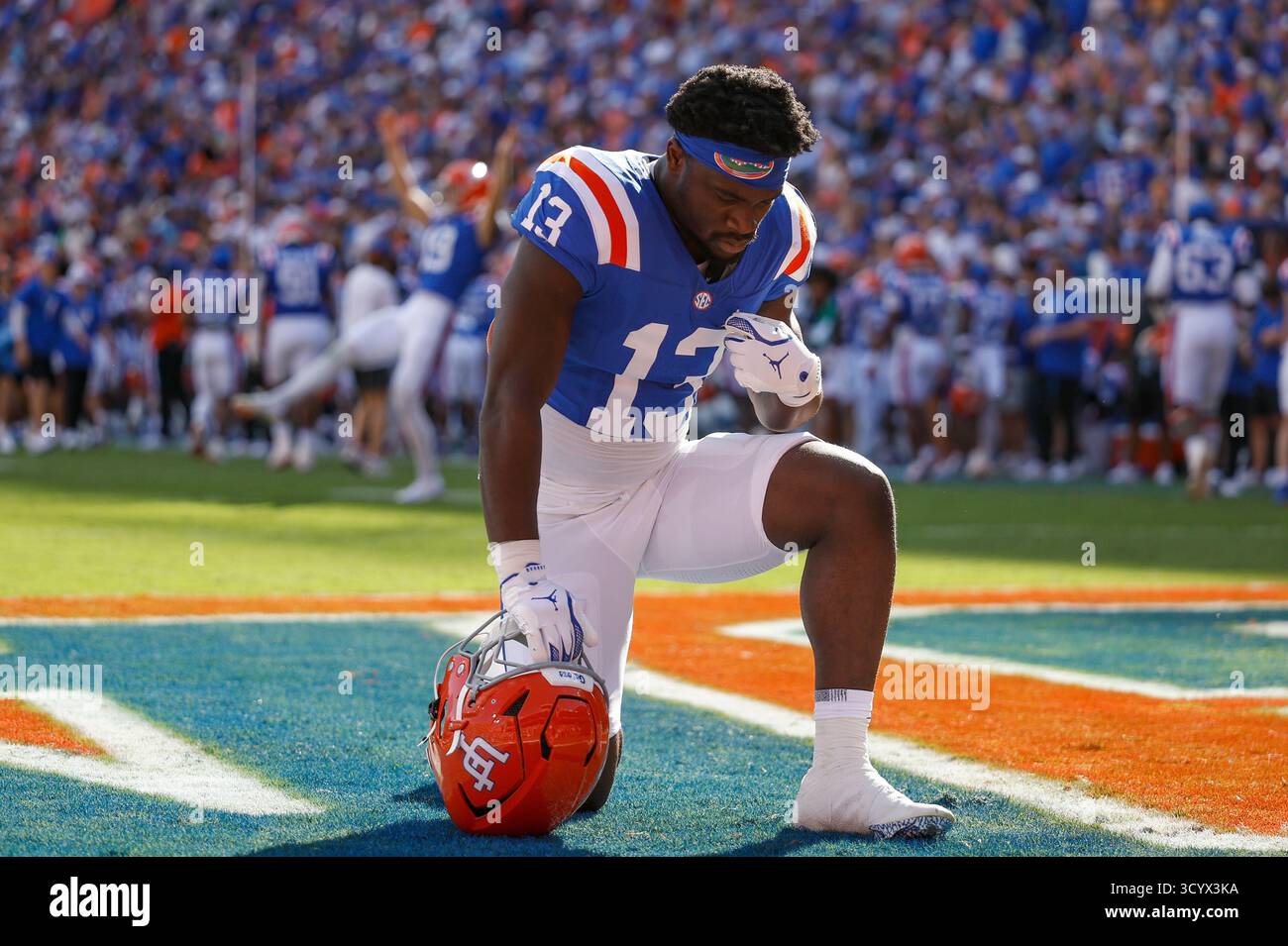 GAINESVILLE, FL - OCTOBER 18: Florida Gators running back Jadan Baugh ...