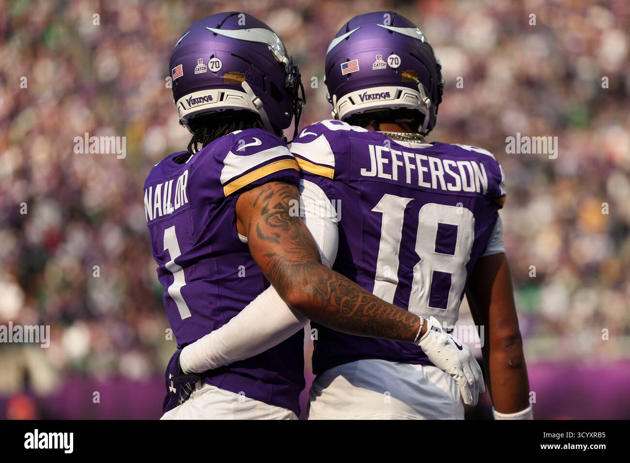 Minnesota Vikings wide receivers Jalen Nailor (1) and Justin Jefferson ...