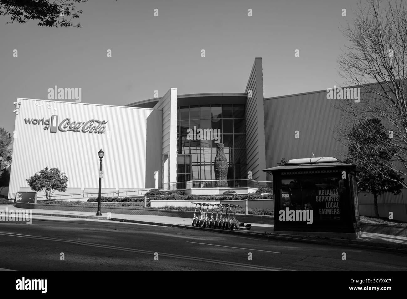 Wide exterior street scene Black and White Stock Photos & Images - Alamy