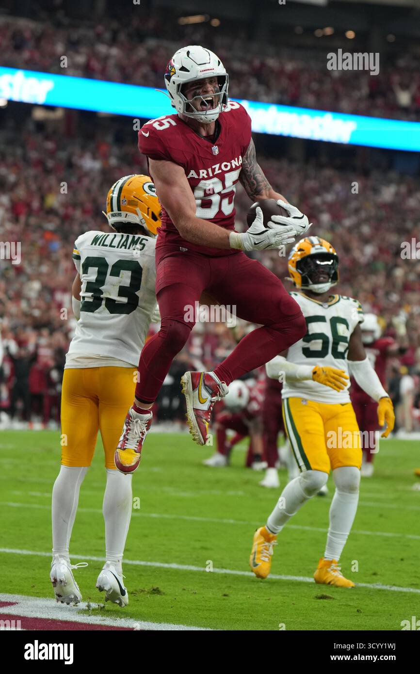 Arizona Cardinals tight end Trey McBride (85) scores a touchdown ...