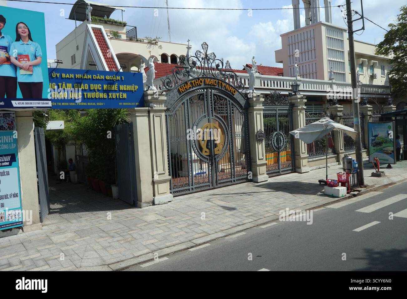 Ho Chi Minh city street, EV Taxi Stock Photo - Alamy
