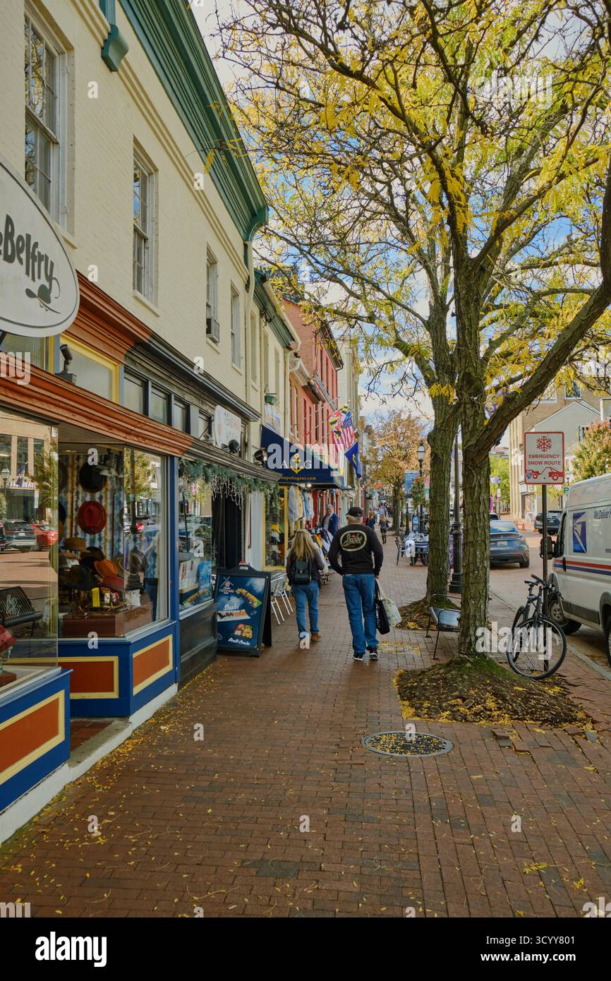 Shopping district in downtown Annapolis, Maryland, featuring historic ...
