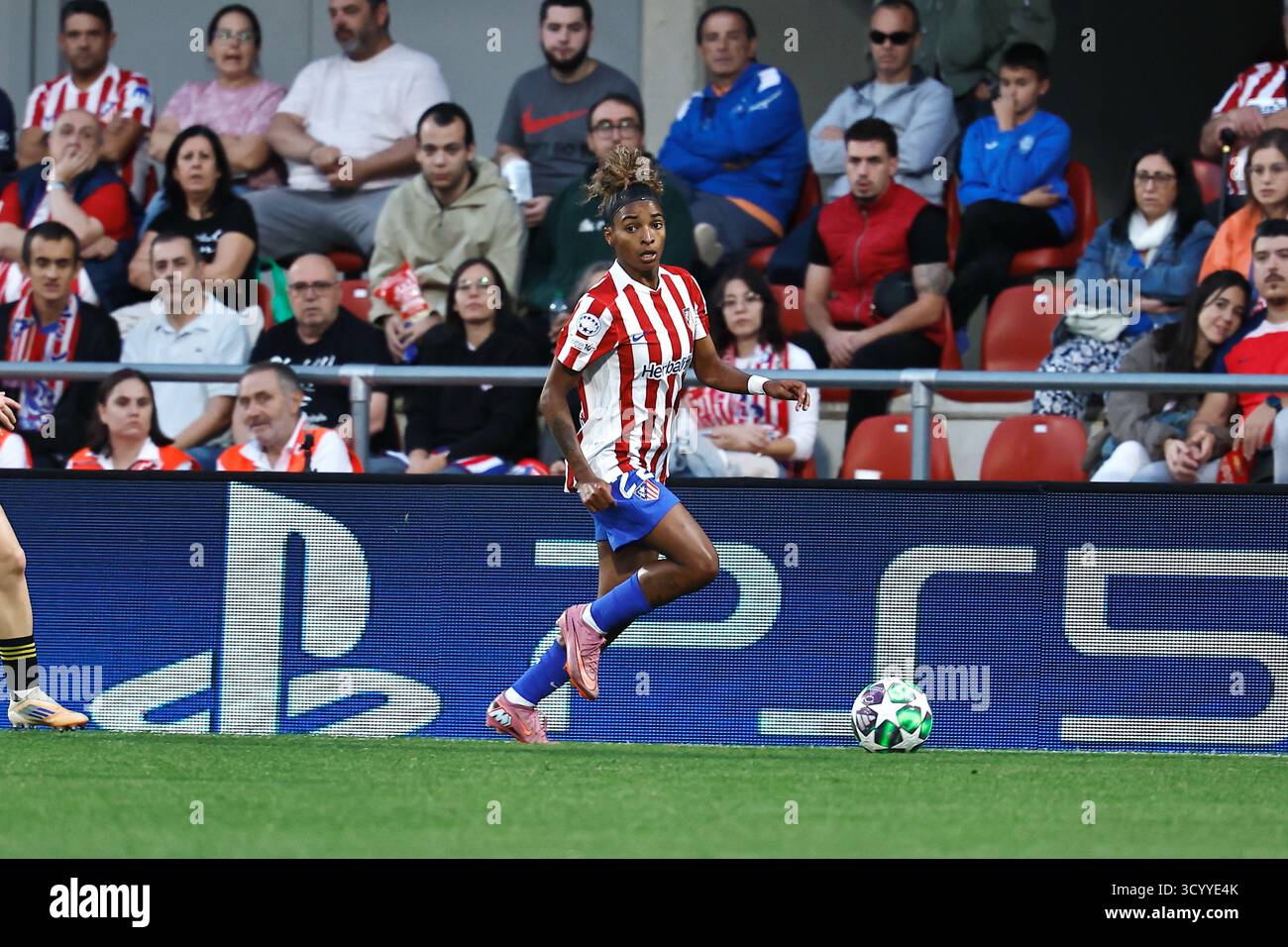 Alcala de Henares, Spain. 16th Oct, 2025. Luany (Atletico) Football ...