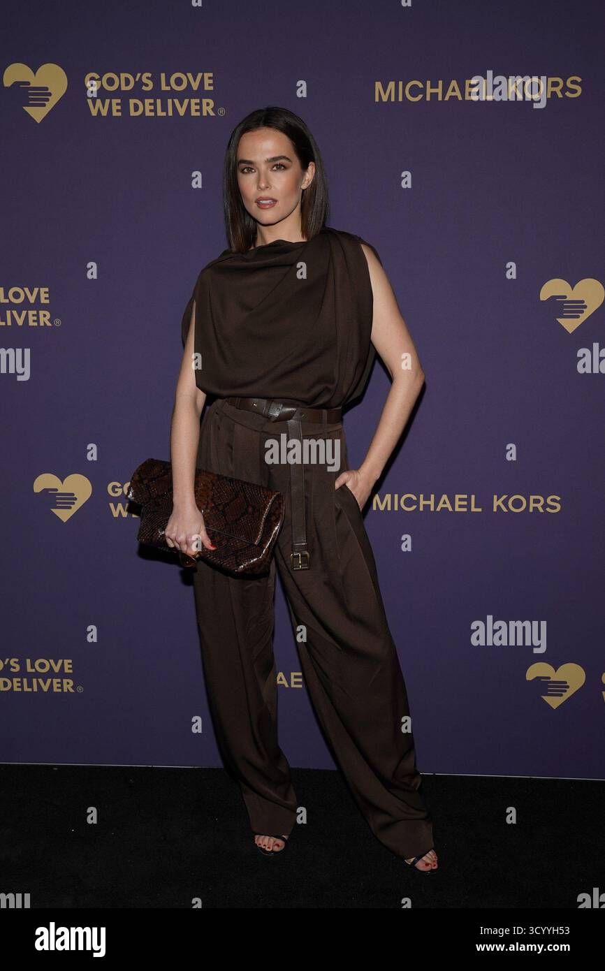 Ny. 20th Oct, 2025. Zoey Deutch at arrivals for God's Love We Deliver ...