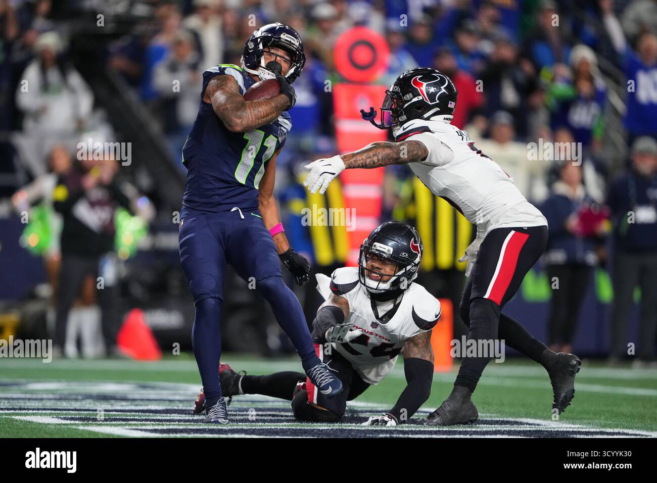 Seattle Seahawks wide receiver Jaxon Smith-Njigba (11) catches a ...