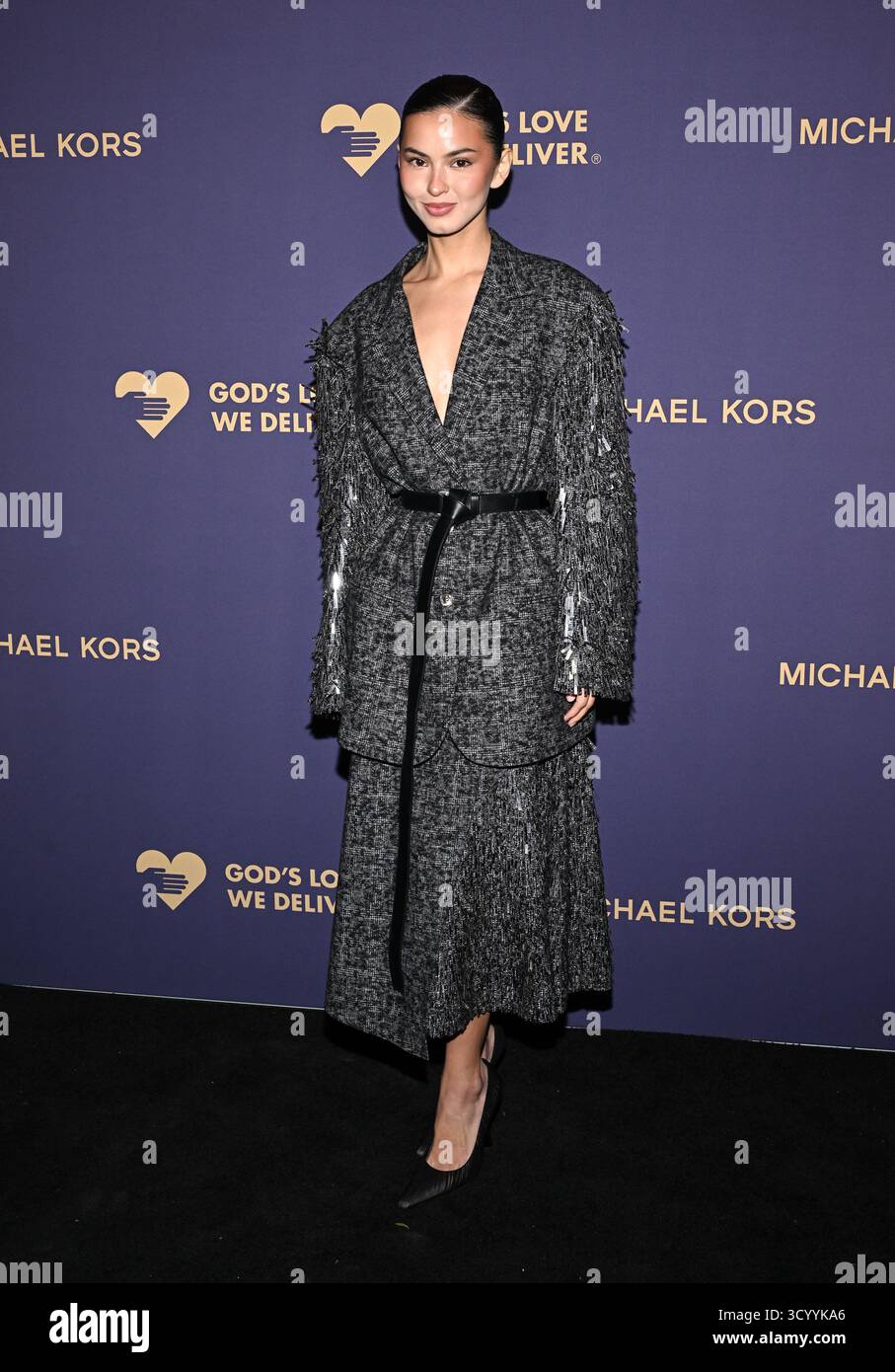 Beca Michie attends the God's Love We Deliver Golden Heart Awards at ...