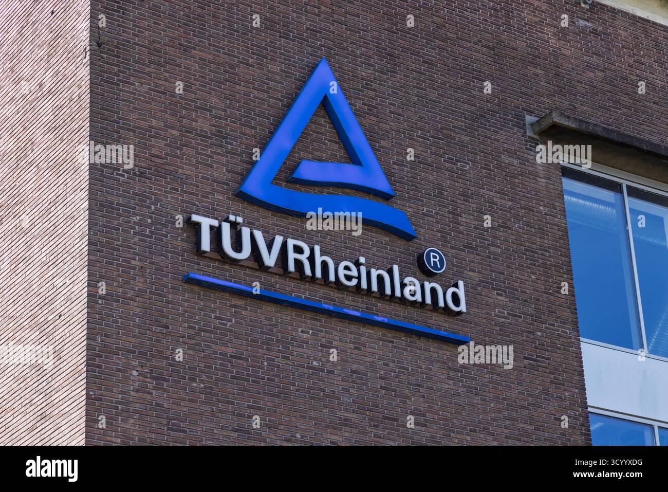 Tuv business company logo hi-res stock photography and images - Alamy