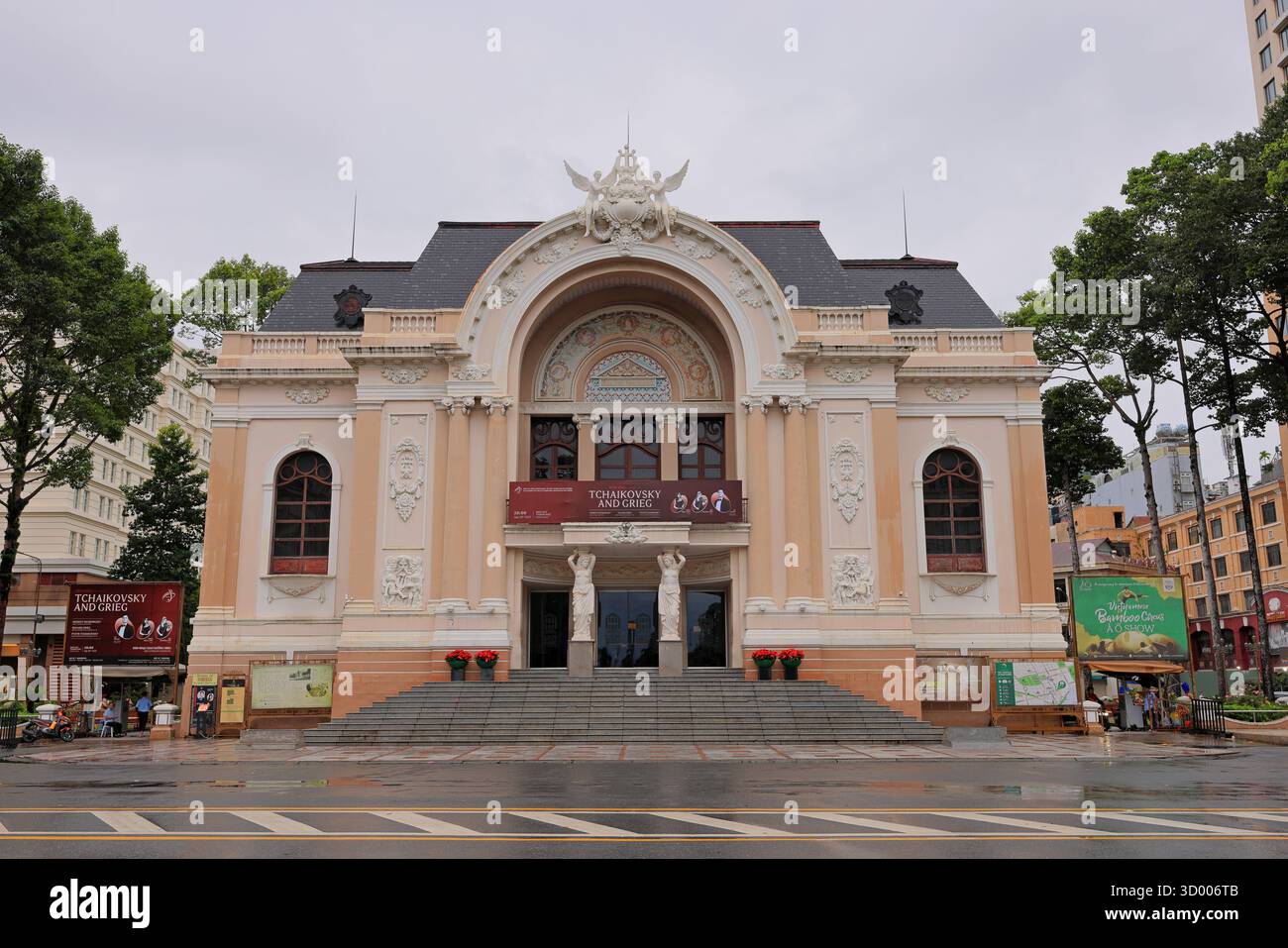 Saigon Opera House (Nha hat Thanh pho Ho Chí Minh), a 19th-century ...