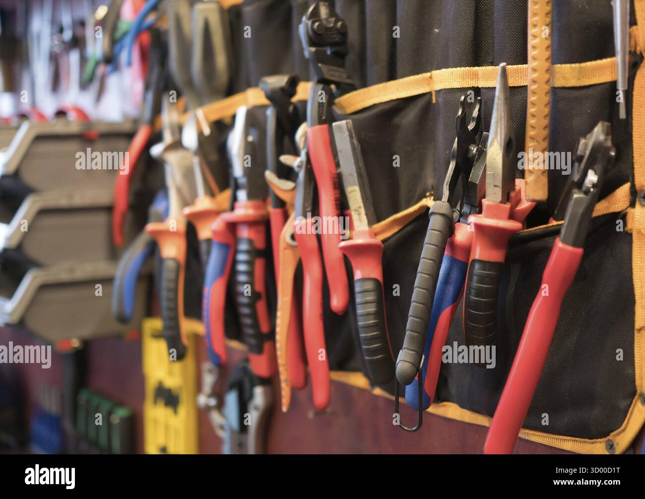 Variety tools on garage hi-res stock photography and images - Alamy