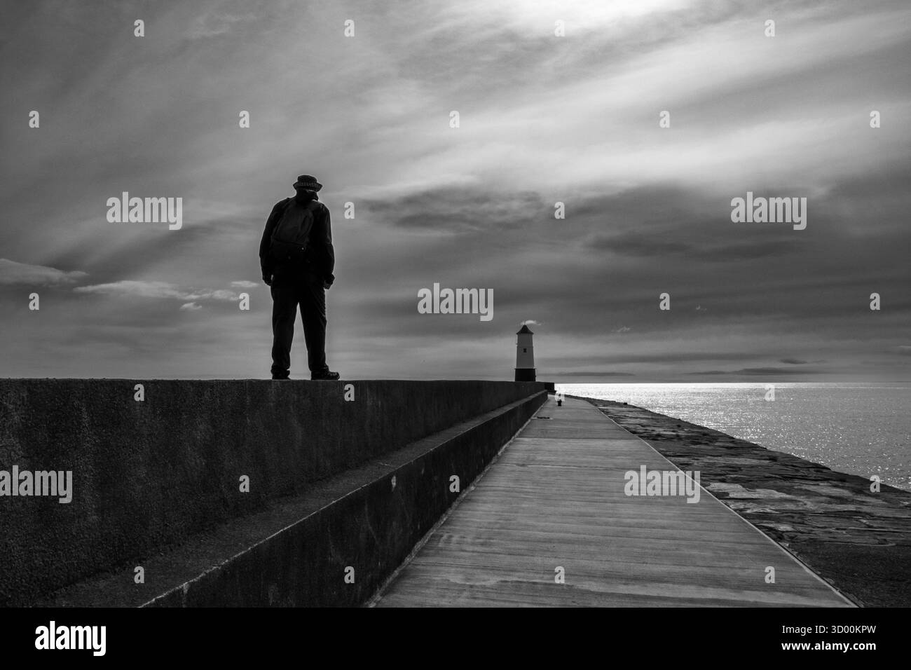 Man lighthouse sea sky architecture Black and White Stock Photos ...
