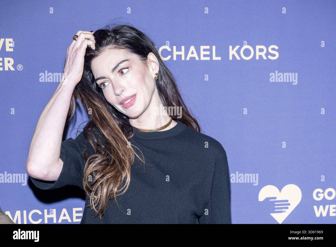 Anne Hathaway attends The 19th Annual Golden Heart Awards Benefiting ...