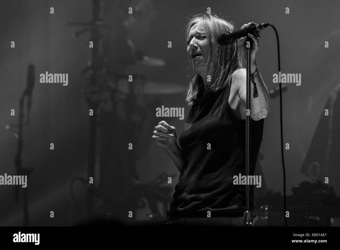 Lead singer of the national Black and White Stock Photos & Images - Alamy