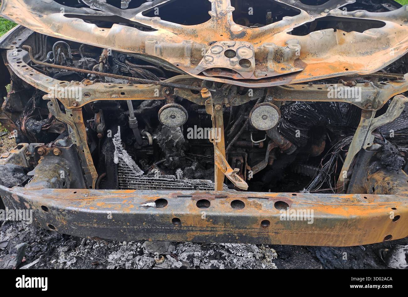 Completely Burnt Out Car Wreck After Fire Stock Photo - Alamy