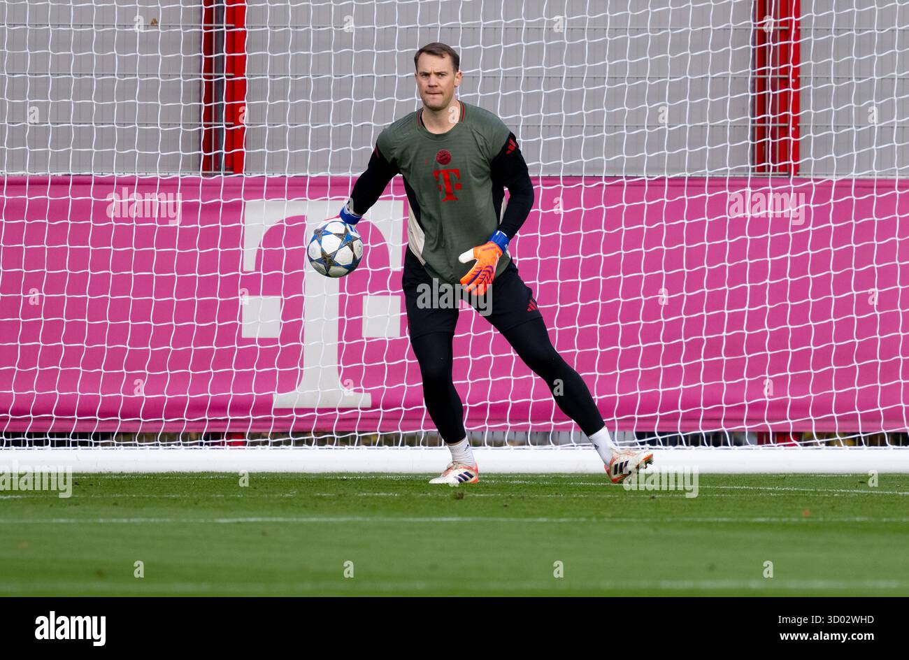 Bayern Munich Goalkeeper Manuel Neuer attends a training session ahead ...
