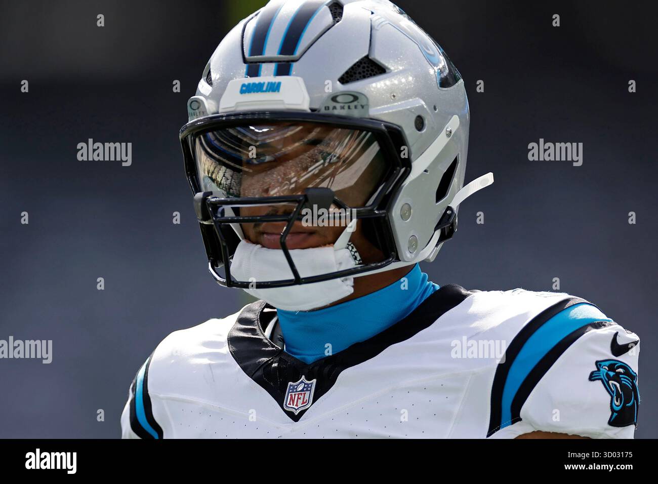 Carolina Panthers running back Chuba Hubbard (30) warms up before an ...