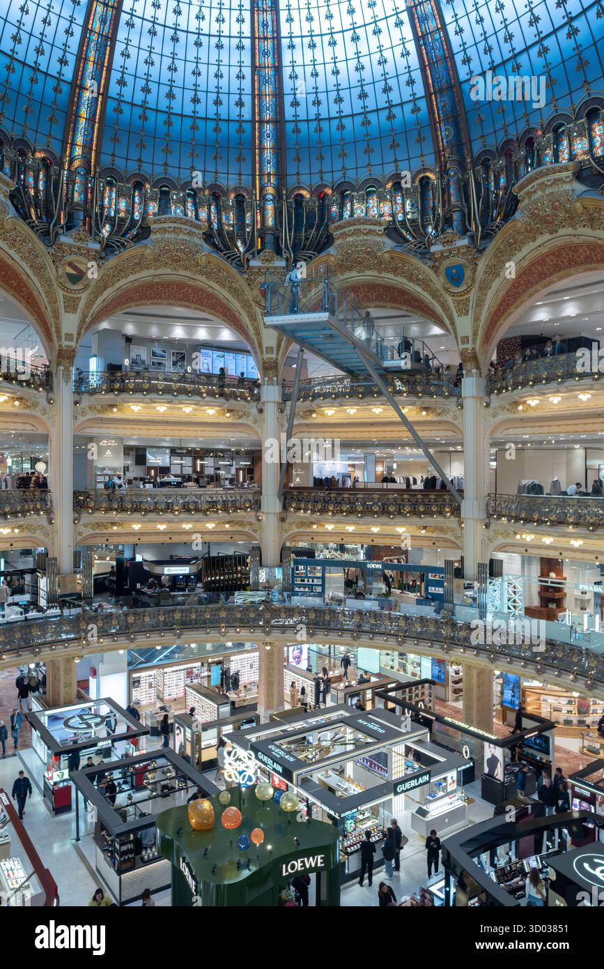 France, Paris 9 - Galeries Lafayette Hausmann 17 october 2025: Art ...