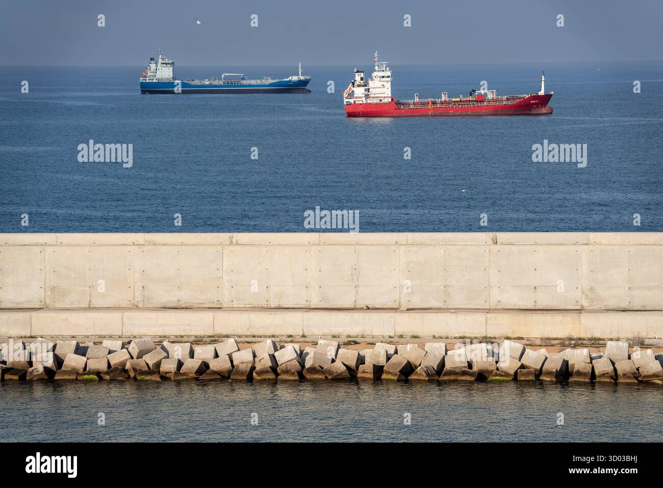 port breakwater and deep-draft vessels, Port of Barcelona, ??Catalonia ...