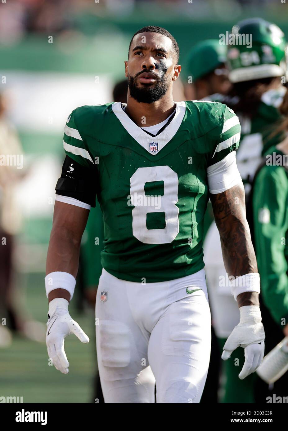 New York Jets safety Andre Cisco (8) on the sideline during an NFL ...