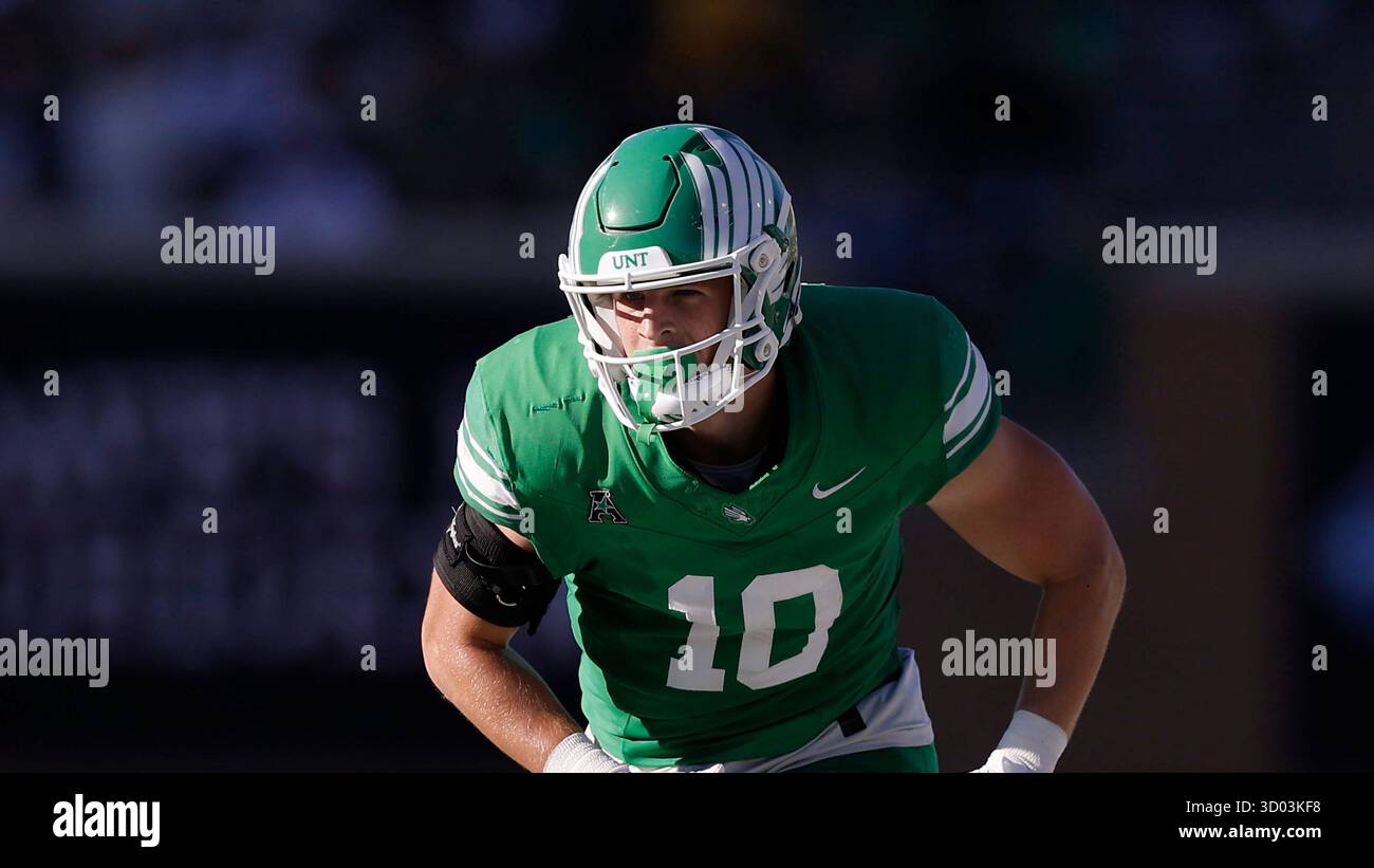 North Texas wide receiver Wyatt Young (10) is seen during an NCAA ...