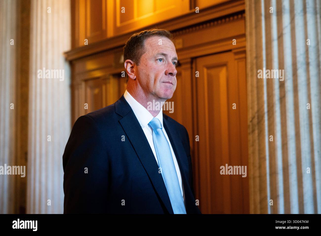 UNITED STATES - OCTOBER 21: Sen. Eric Schmitt, R-Mo., leaves the Senate ...