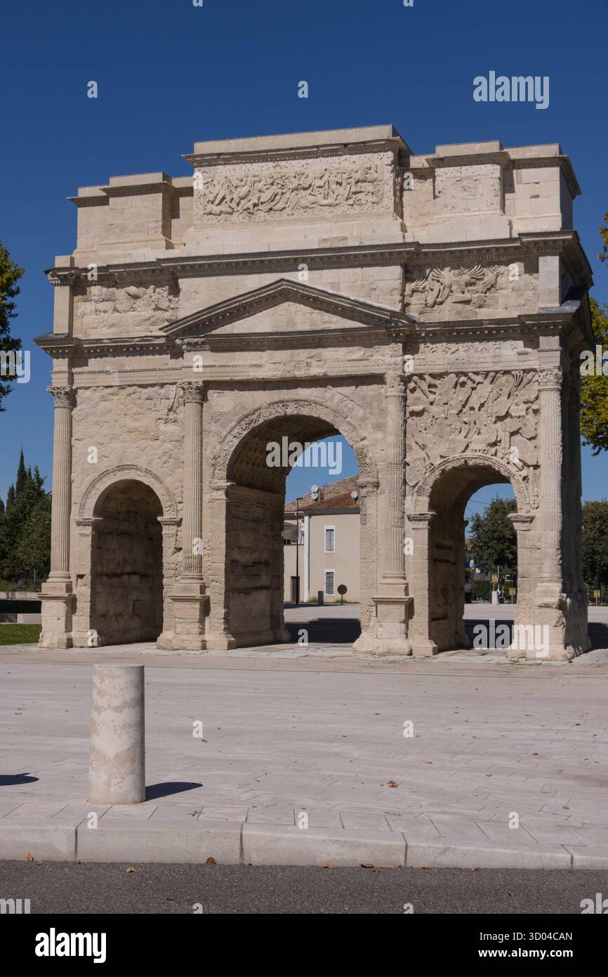 Triumphal Arch of Orange, Monumental Arch of Orange, Arc de Triomphe ...
