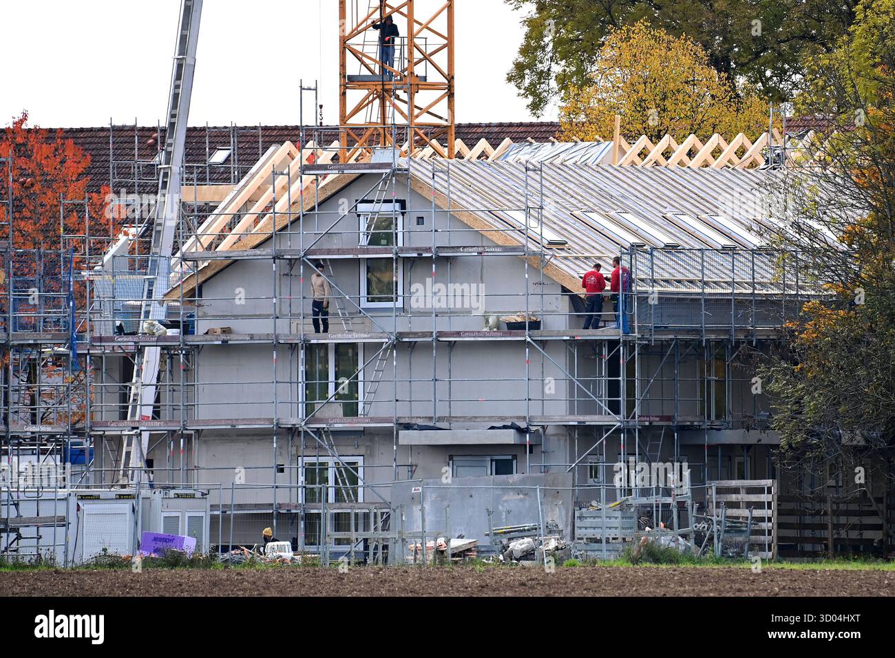Shell residential commercial buildings hi-res stock photography and ...