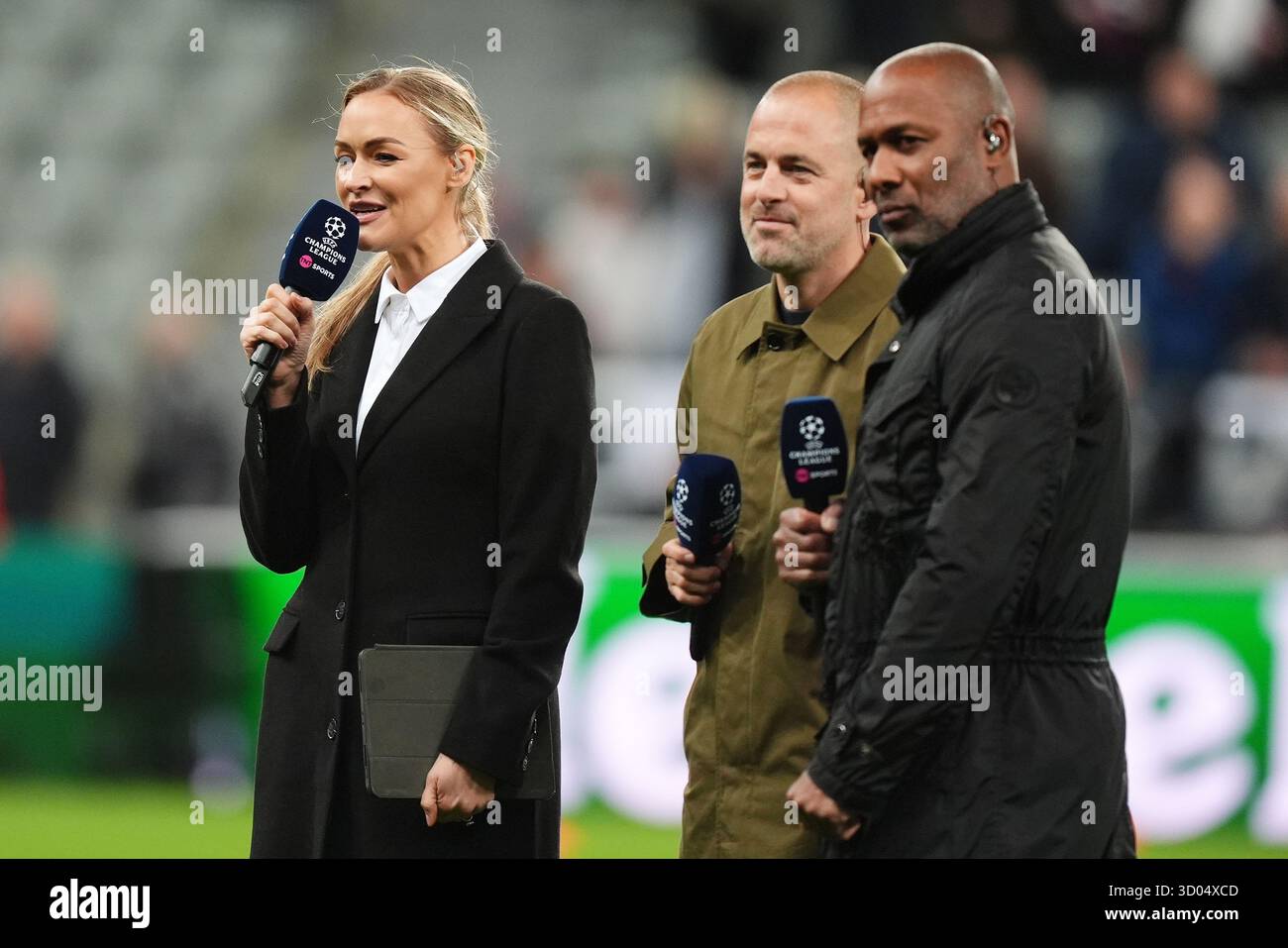 Laura Woods (left), Joe Cole and Les Ferdinand (right) ahead of the ...