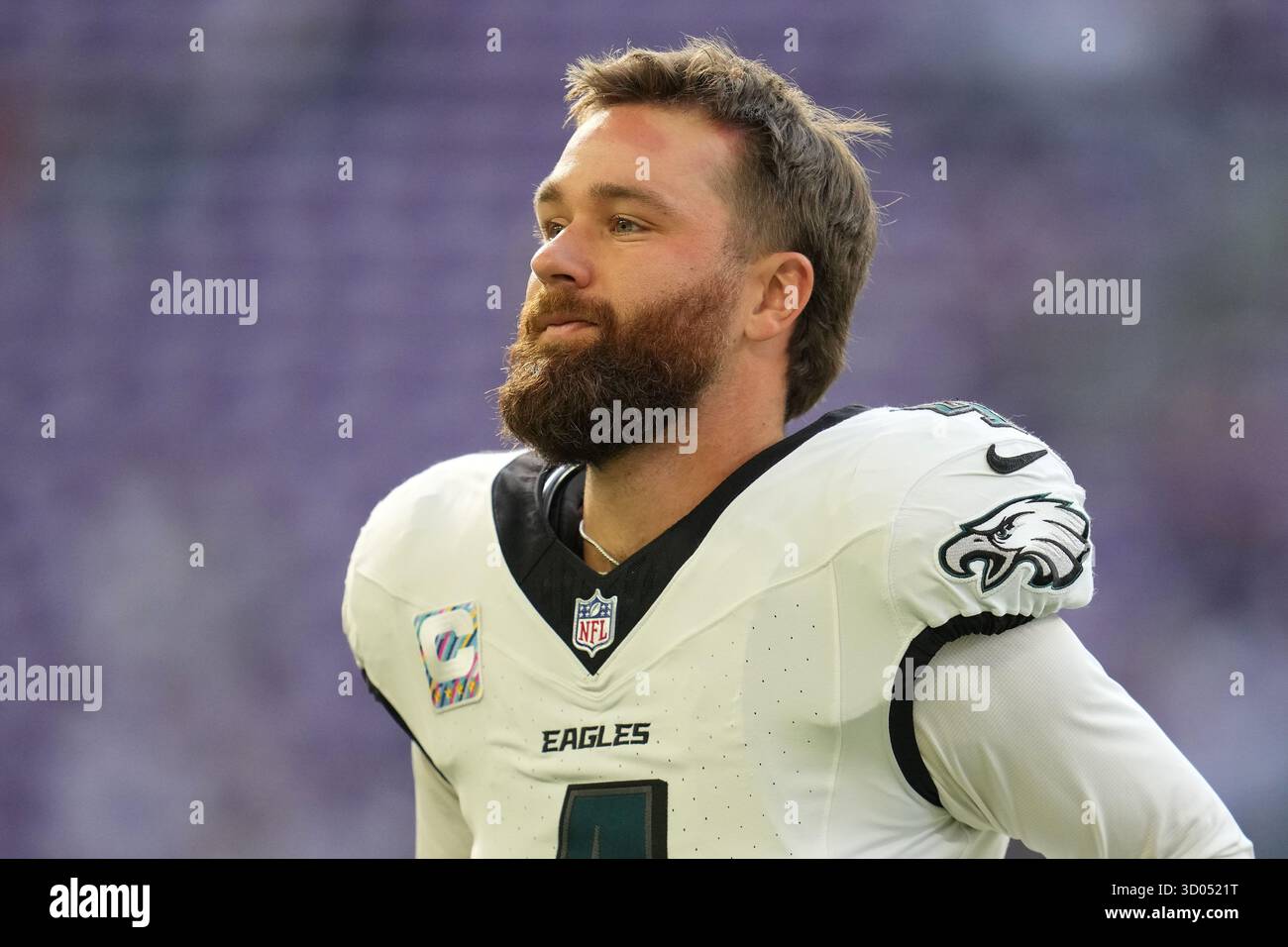 Philadelphia Eagles kicker Jake Elliott (4) stands on the field before ...