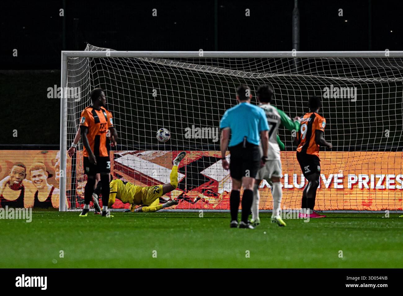 Goalkeeper Cieran Slicker (29 Barnet) unable to save Benjamin Knight ...