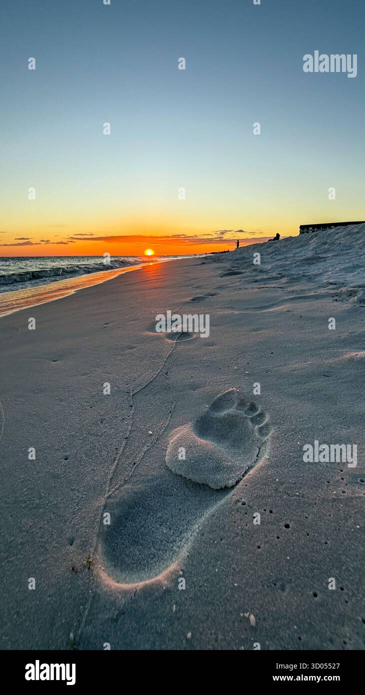 Best places sunset destin hi-res stock photography and images - Alamy