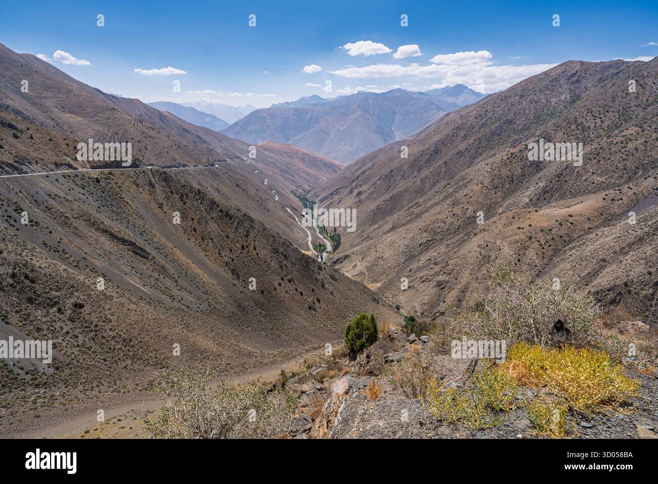 Zeravshan range hi-res stock photography and images - Alamy