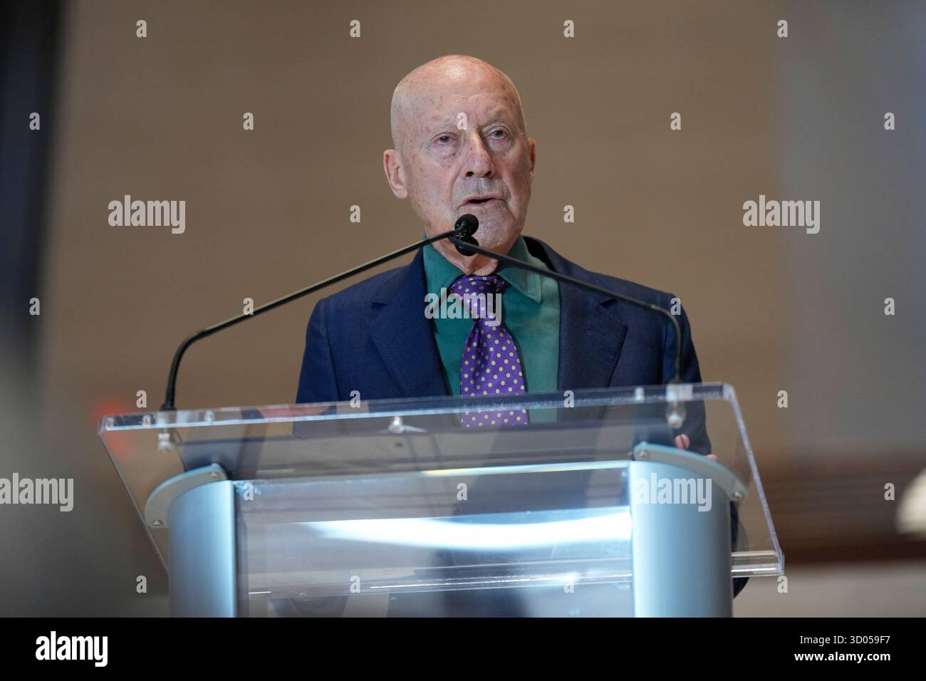 Norman Foster speaks during a ribbon cutting ceremony in New York ...