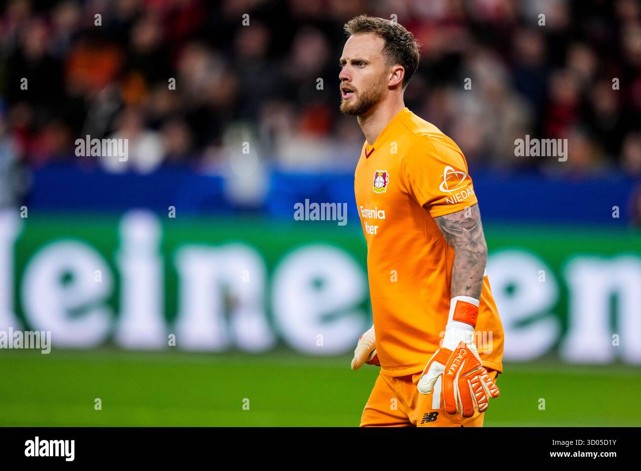 LEVERKUSEN, GERMANY - OCTOBER 21: Bayer 04 Leverkusen goalkeeper Mark ...