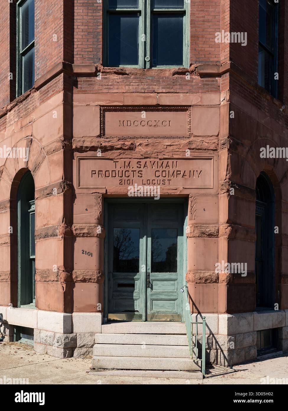 Central business district buildings hi-res stock photography and images ...