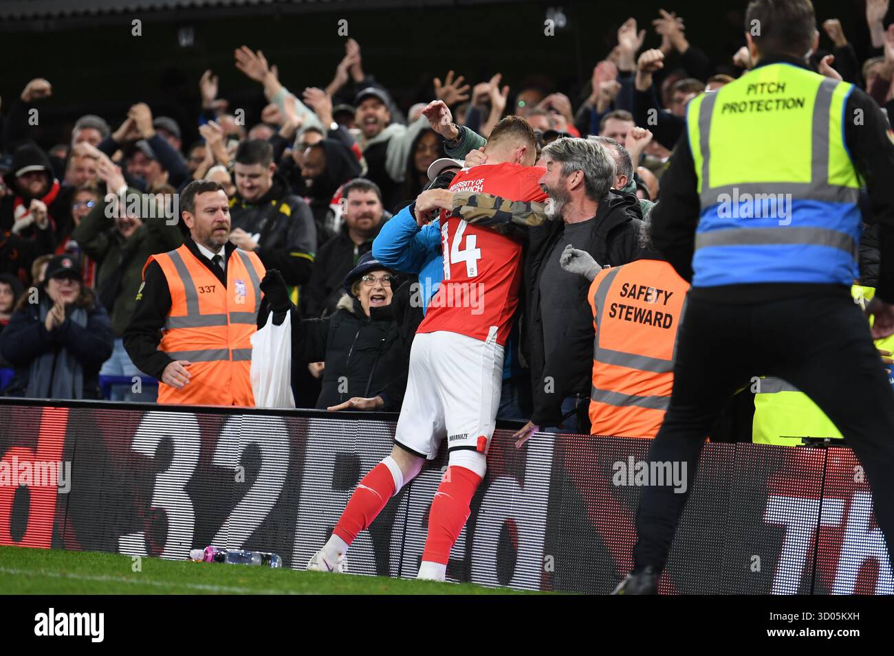 Ipswich, England. 21st Oct 2025. Sonny Carey celebrates after scoring ...