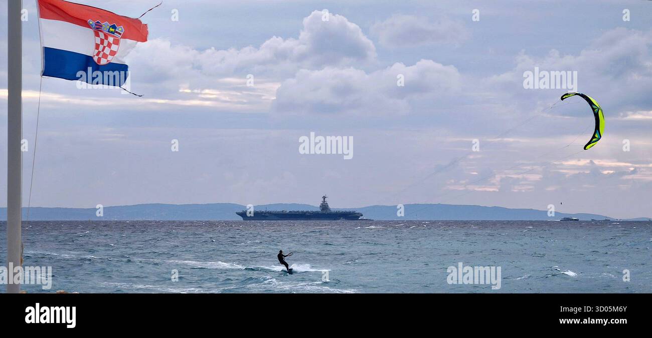 Split, 21.10.2025 - Najveci nosac zrakoplova americke mornarice USS ...