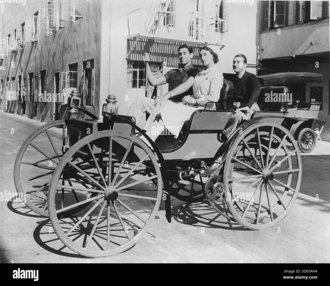 Two men in elegant Black and White Stock Photos & Images - Alamy