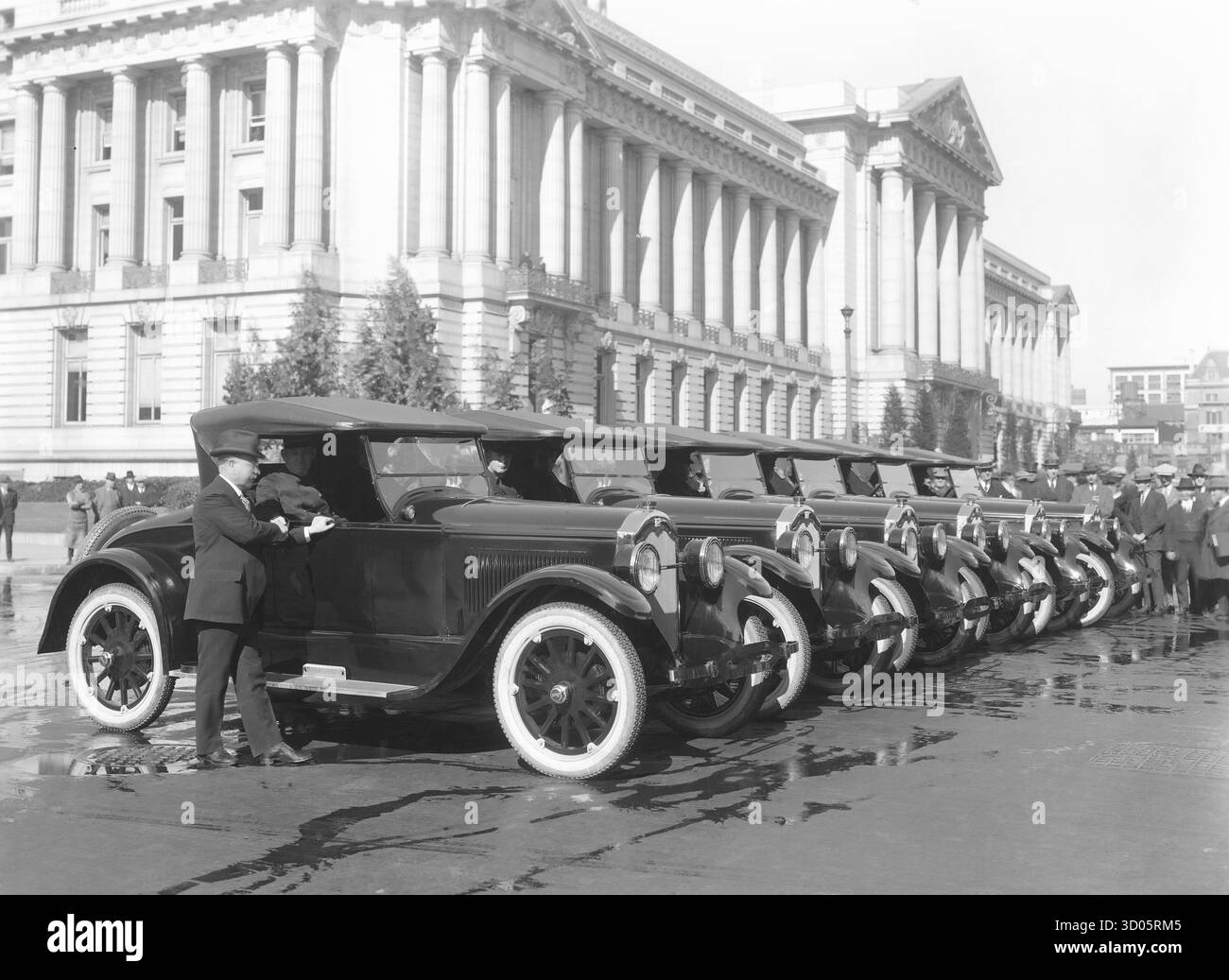 Row vehicles Black and White Stock Photos & Images - Alamy
