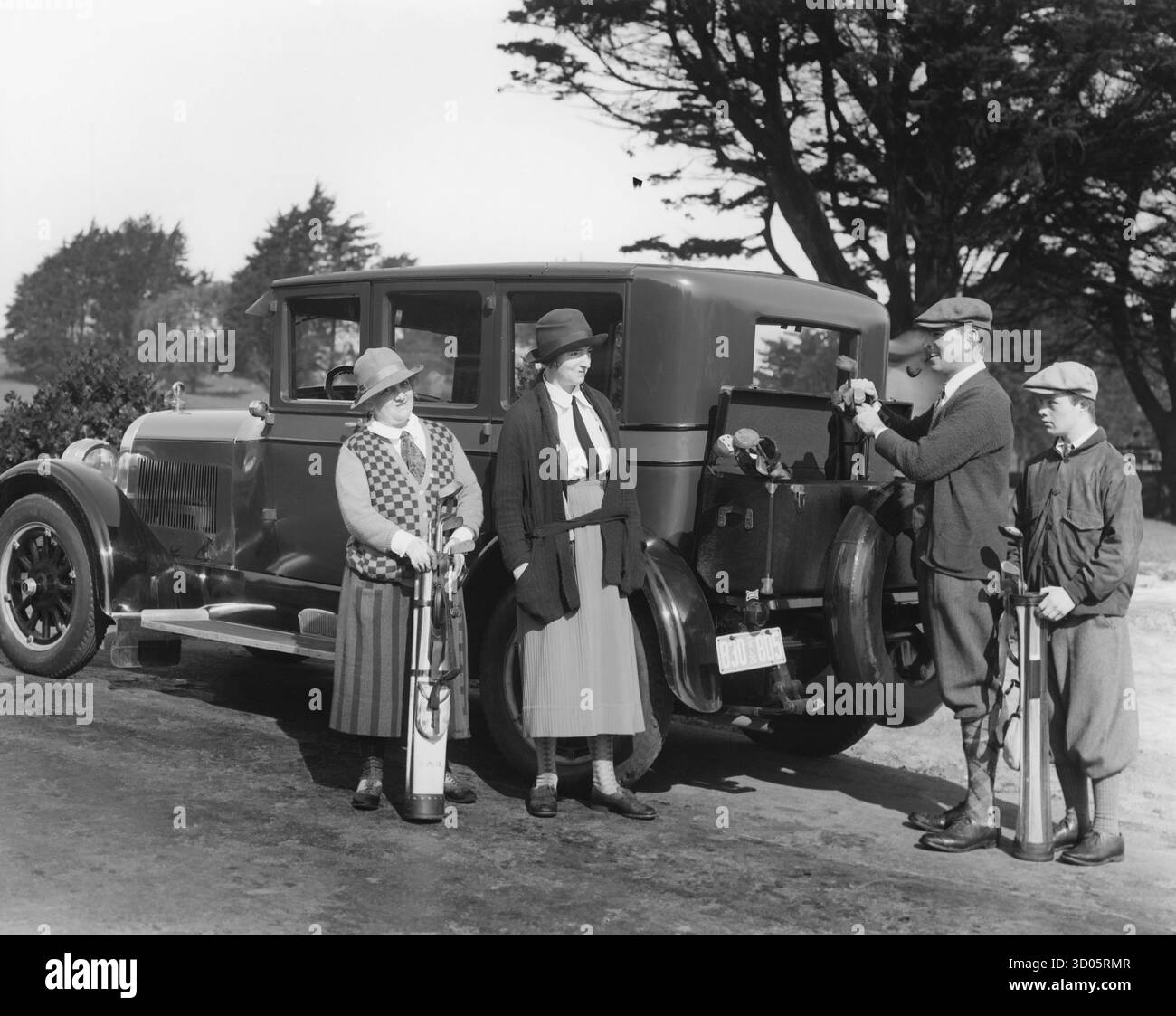 Golf road Black and White Stock Photos & Images - Alamy